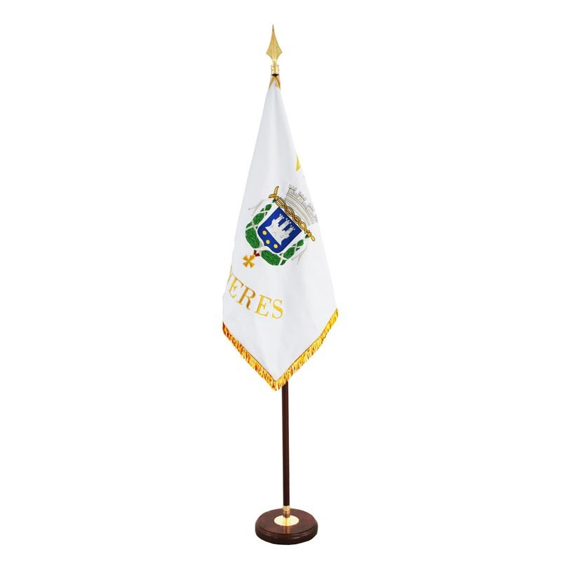 Drapeau de défilé - Equipement cérémonie | MACAP